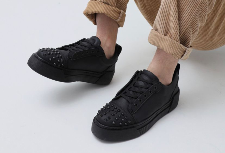 CHEKISH - Thorn/ All Black – LESonline